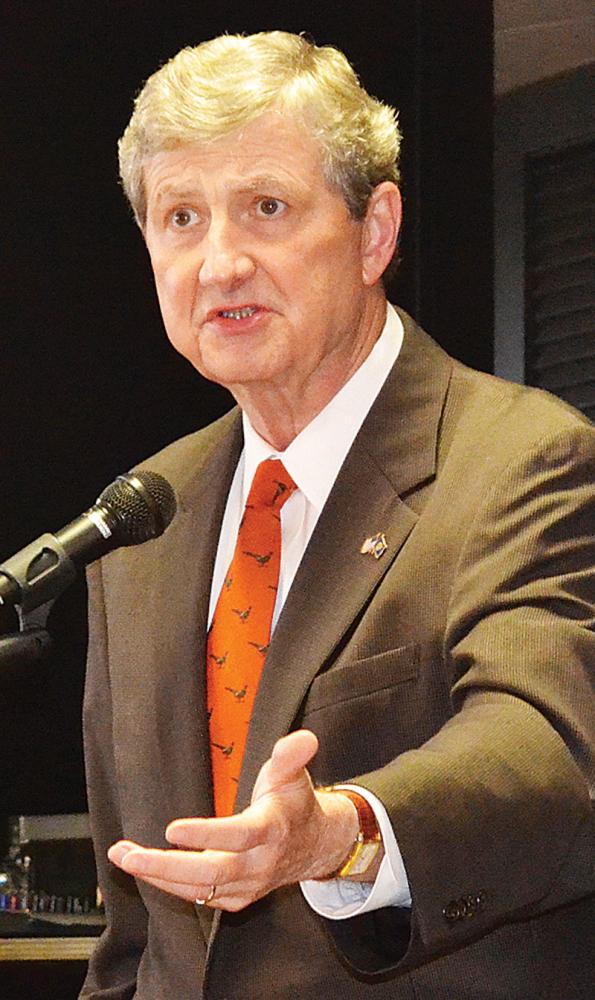 Kennedy talks budgets, health care in Crowley | EuniceToday Archive ...