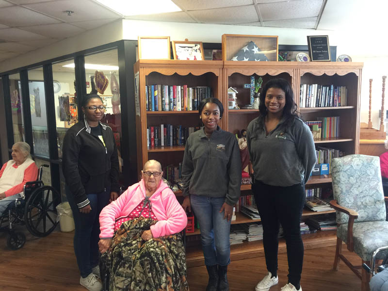 Eunice High seniors 'give back' at Eunice Manor | EuniceToday Archive ...