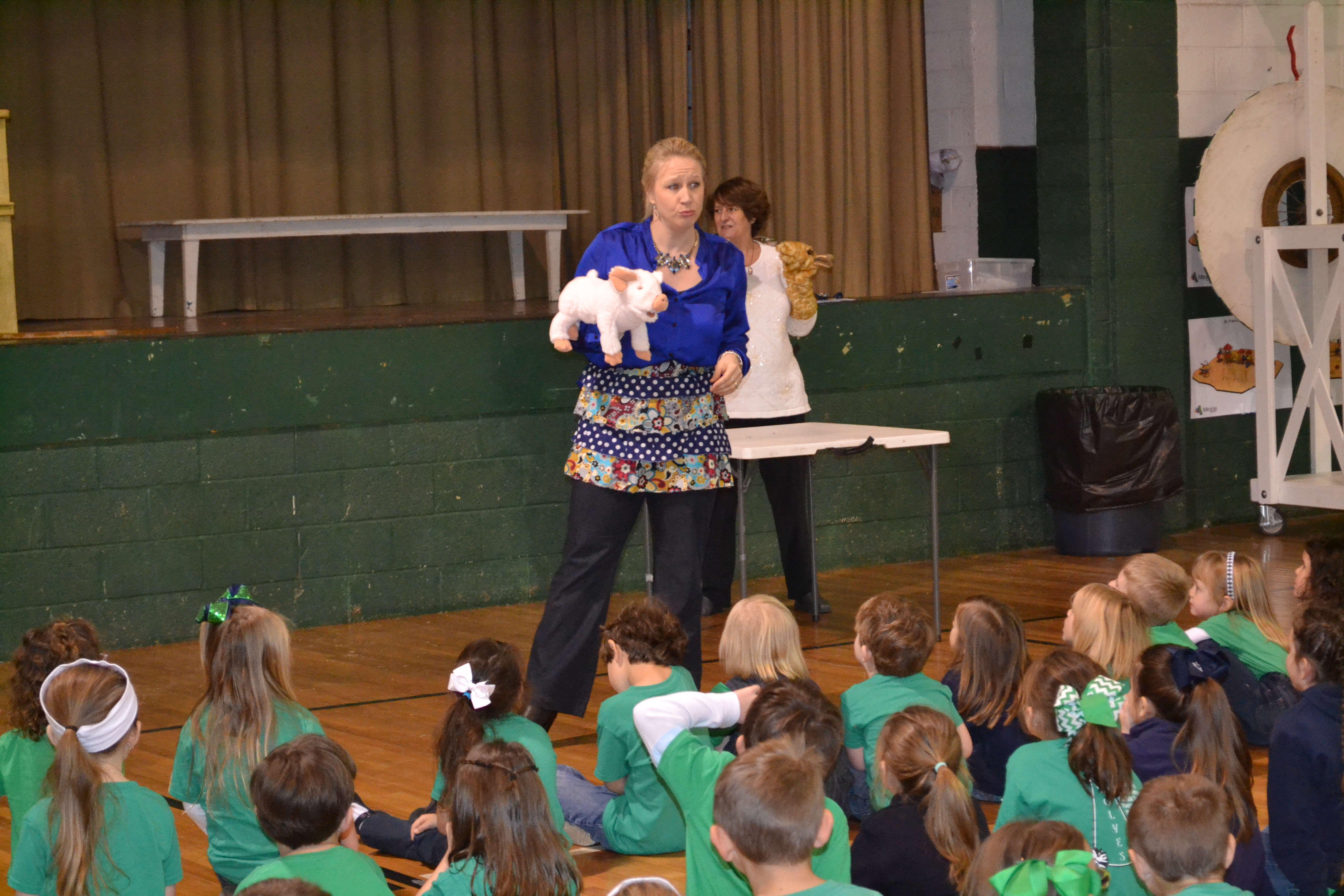 Flying Pig “Piggles” at St. Francis School | EuniceToday Archive | The ...
